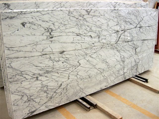 Quels sont les différents types de Marbre Blanc ? - Marbre-Import